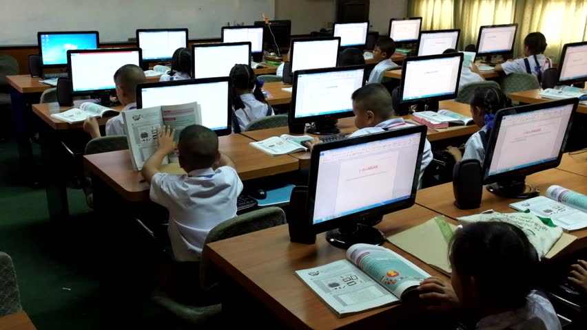 bangkok-thailand-feb-9-2015-unknown-children-in-lesson-on-the